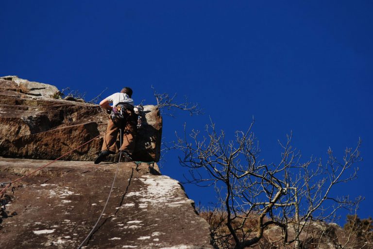 Scratch-Arete - Snowdonia Mountain Guides
