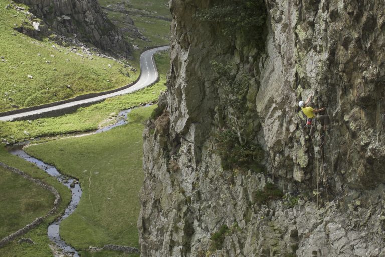 Scimitar Ridge - Snowdonia Mountain Guides